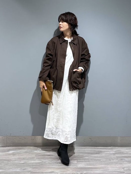 50代、冬の“重たく見える”を解決！軽やかに上品見え【きれいめコート】術 (HALMEK up) - Yahoo!ニュース