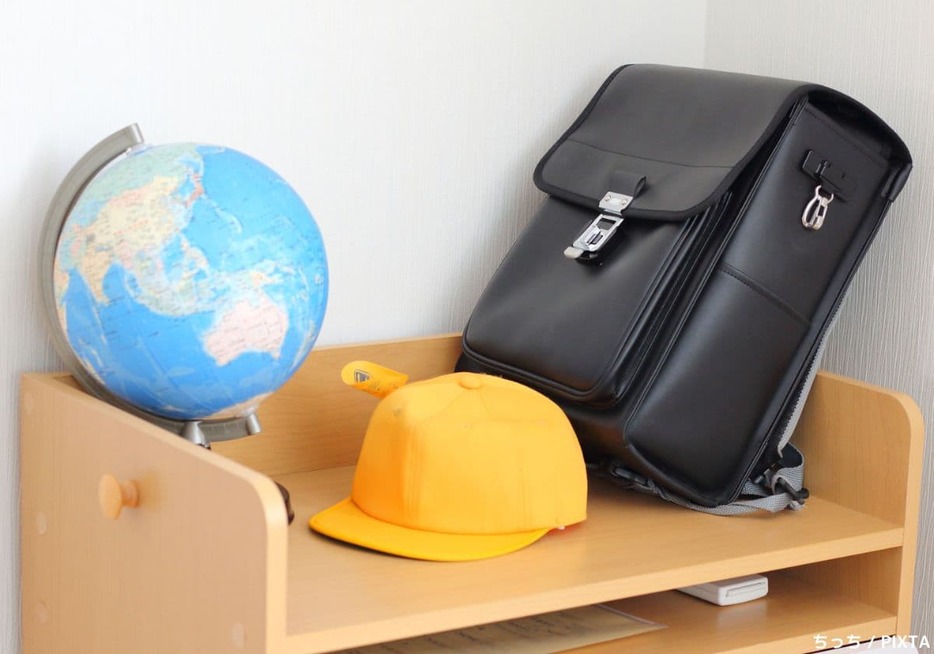 ランドセル・プリント・図鑑がごちゃごちゃ...家具の配置で一気に解決！ 子どもが片づけたくなる収納のコツ (nobico（のびこ）) - Yahoo!ニュース