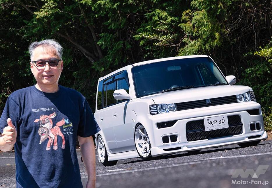 親子で白黒bB。息子よりも沼ってる!? GT風味な『トヨタbB』、足元にはスポーツの代名詞“ボルクレーシングTE37”を投入 (MotorFan) - Yahoo!ニュース