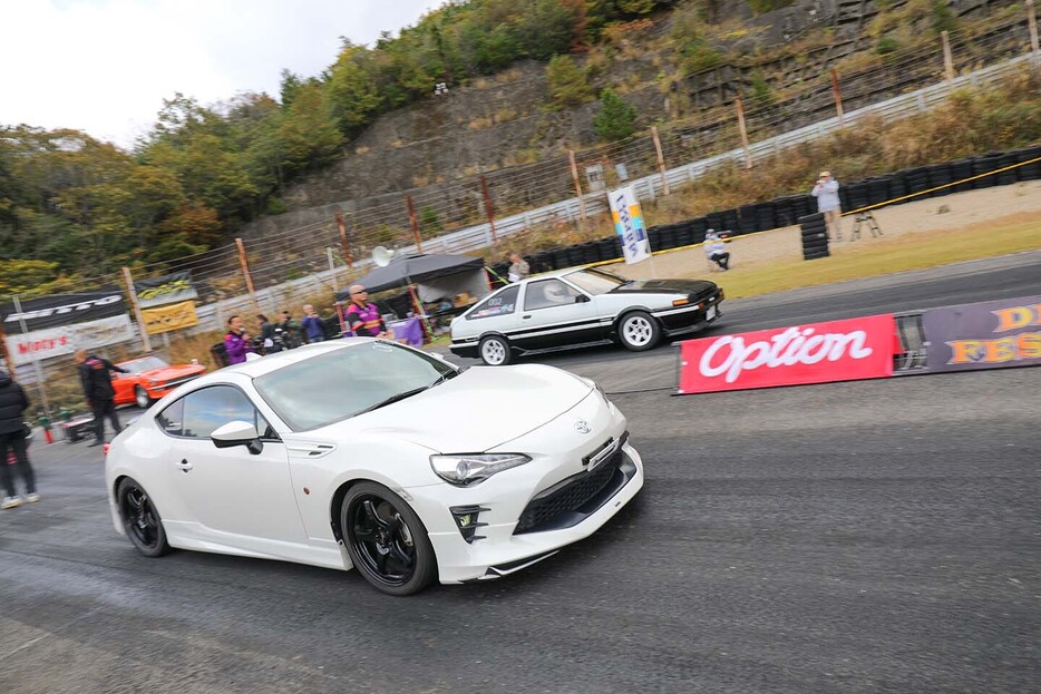 「旧車からEVまで直線番長が集結！」観戦も体験も可能な「スーパートラッグフェスティバル2025」開催へ (MotorFan) - Yahoo!ニュース