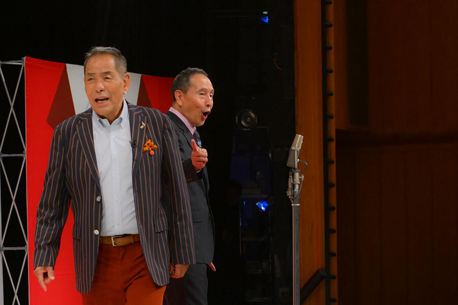 大人の漫才ができない！？ 今年73歳 ザ・ぼんちの魅力…令和も「ボケで笑わせる」を貫く (Lmaga.jp) - Yahoo!ニュース