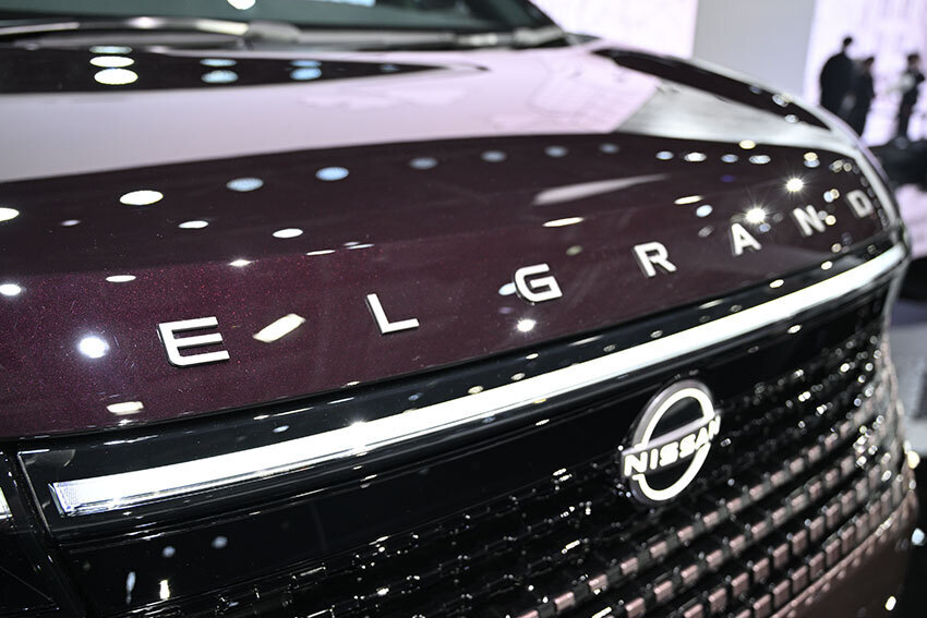 SNSで議論が紛糾した「新型エルグランド」の実物をチェック！黒木美珠は断然“アリ寄りのアリ” (OCEANS) - Yahoo!ニュース