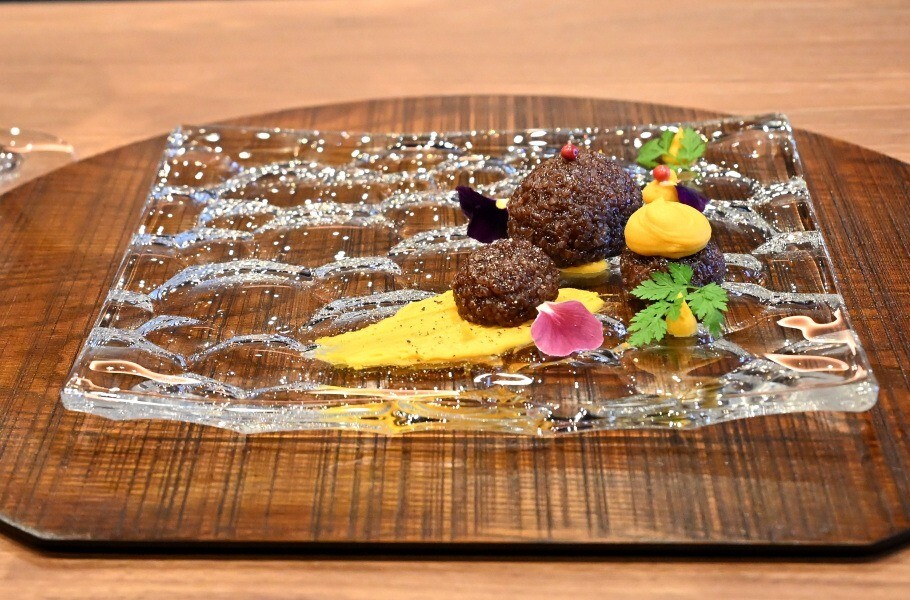 【大阪・西天満】和菓子のデザートコース！ ？ 「菓子ogawa」で味わう、五感を満たす驚きのスイーツ体験 (ufu.) - Yahoo!ニュース