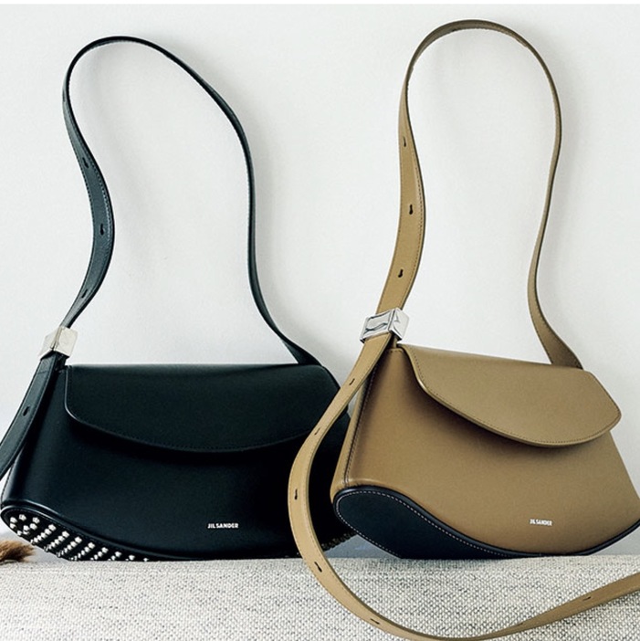 【30歳の記念買い】クリーン＆スマートなバッグといえば「ジルサンダー」の“エルドラド”｜CLASSY. (magacol) - Yahoo!ニュース