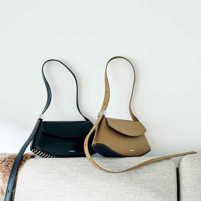 【30歳の記念買い】クリーン＆スマートなバッグといえば「ジルサンダー」の“エルドラド”｜CLASSY. (magacol) - Yahoo!ニュース