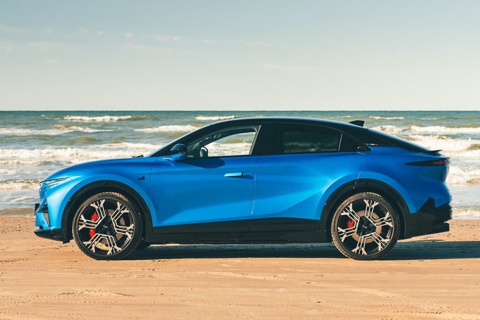 面白さが増すトラック・モード アルピーヌA390 GTS（2） 新たな濃いめの味付けも必要？ (AUTOCAR JAPAN) - Yahoo!ニュース