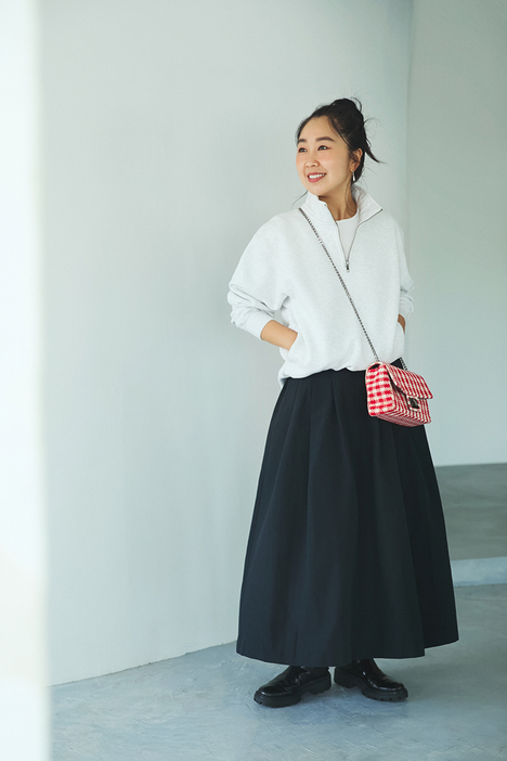 シルエットもドラマティック！マルモアの完売アイテムが「マキシ丈スカート」になって新登場！ (webマガジン mi-mollet) - Yahoo!ニュース