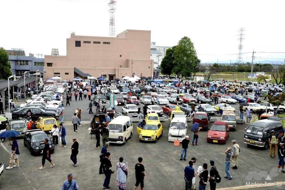 小雨降るなかでも大盛況! 川島町で開催されたクラシックカーフェスティバル! 【第5回CAR FESTIVAL IN KAWAJIMA】 (MotorFan) - Yahoo!ニュース