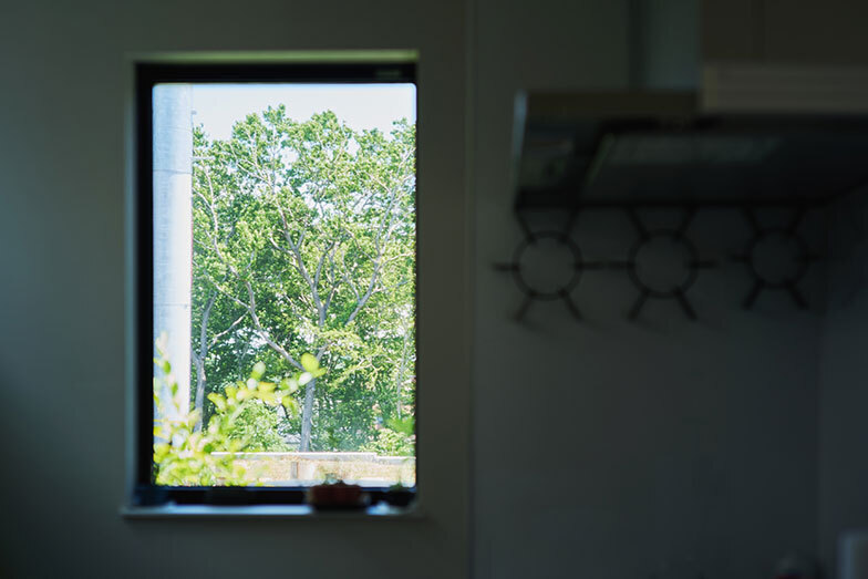 千葉市に”平屋だけ”全50邸の分譲地。「階段ない・空が広い・緑いっぱい」子育て終えた夫妻が選んだ暮らし (SUUMOジャーナル) - Yahoo!ニュース