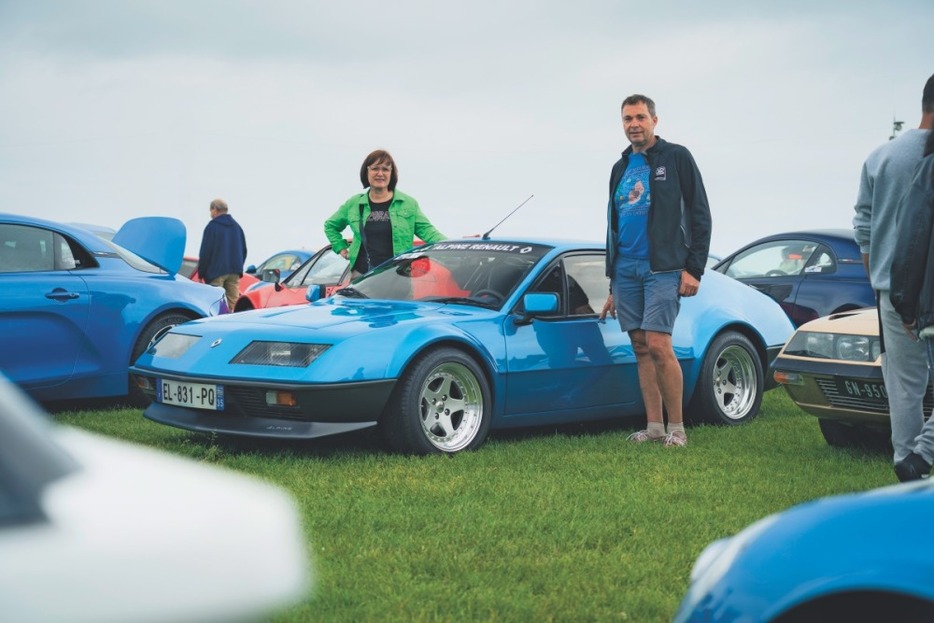 A106にA110、A310 アルピーヌ・マニア ディエップへ集う（2） オーナー溺愛の参加車たち (AUTOCAR JAPAN) - Yahoo!ニュース