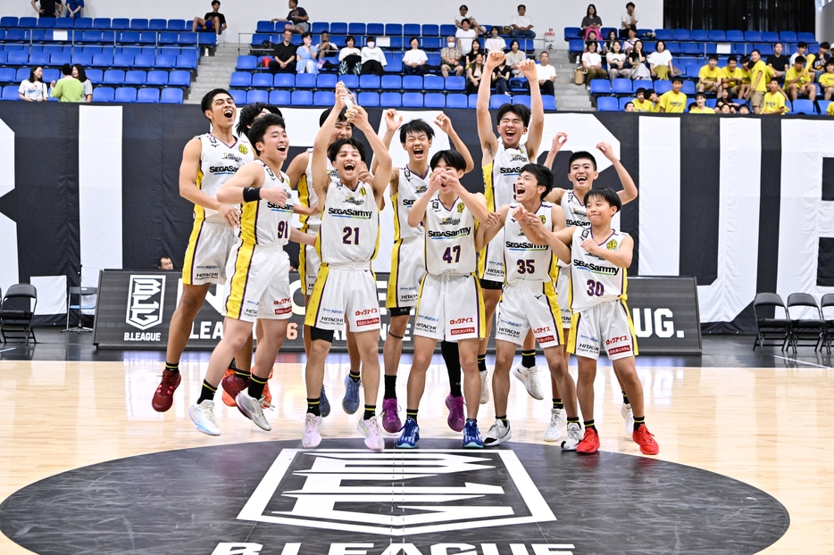 SR渋谷 U16が優勝！ 予選グループで敗れた福岡 U16 にリベンジ[インフロニア B.LEAGUE U16 CHALLENGE CUP 2025 Aug./バスケ] (月刊バスケットボール ...