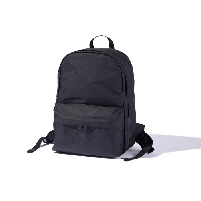 【モノリス】大人が選ぶべき黒リュックBEST30｜最小サイズながら収納力抜群の王道デイパック【MONOLITH】 (UOMO) - Yahoo!ニュース