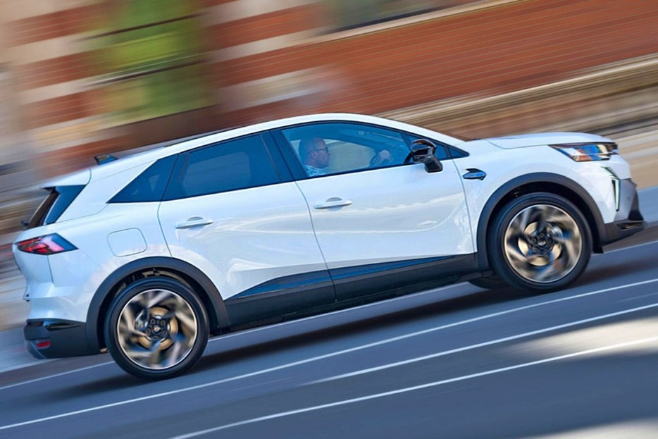 実燃費22.5km/L超 新型 ルノー・シンビオズ（2） 市街地キビキビ 高速道路はしっとり (AUTOCAR JAPAN) - Yahoo!ニュース