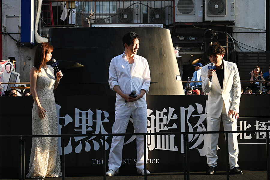 津田健次郎、来阪イベントで「ご勘弁下さい…」上戸彩のツッコミにタジタジ？ (Lmaga.jp) - Yahoo!ニュース