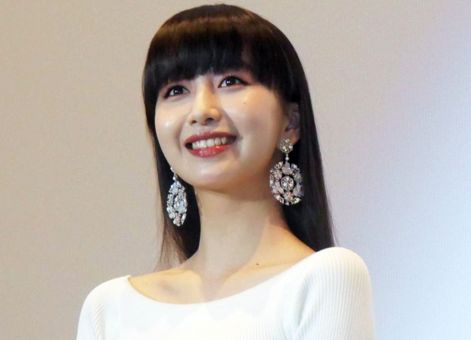 Cocomi 人気歌姫とも♥仲良し公開「来てくれた」 バレー日本代表との「遠距離恋愛」公言→親密2ショも話題 (デイリースポーツ) - Yahoo!ニュース