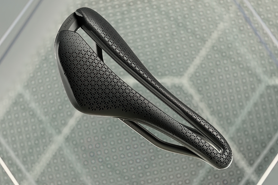 3Dプリントサドル「Aeolus AirLoom」発表 3万円を切るモデルも投入、快適性を全てのライダーへ｜TREK (FUNQ) - Yahoo!ニュース