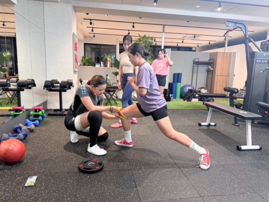 10代～20代の筋トレ女子を応援！ビキニフィットネス元日本代表・吉田夏芽のトレーニング勉強会「答えを教える」よりも「判断力」を育てたい (FITNESS LOVE) - Yahoo!ニュース