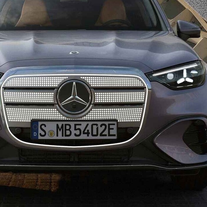 メルセデス・ベンツがEQテクノロジーを備えた新型GLCを発表。いよいよGLCもBEVに！？ (Webモーターマガジン) - Yahoo!ニュース