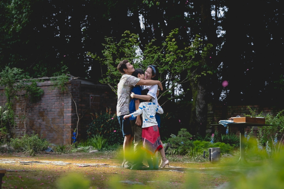 パク・チャヌク監督最新作『NO OTHER CHOICE』来年3月公開。主演はイ・ビョンホン (CINRA) - Yahoo!ニュース