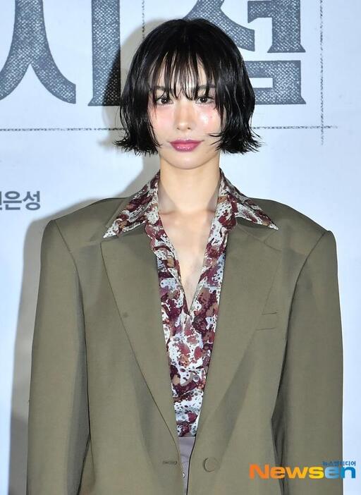 ナナ、鍛えられた腹筋に視線釘付け！タイトル曲「GOD」MV予告映像の第2弾を公開 (Kstyle) - Yahoo!ニュース