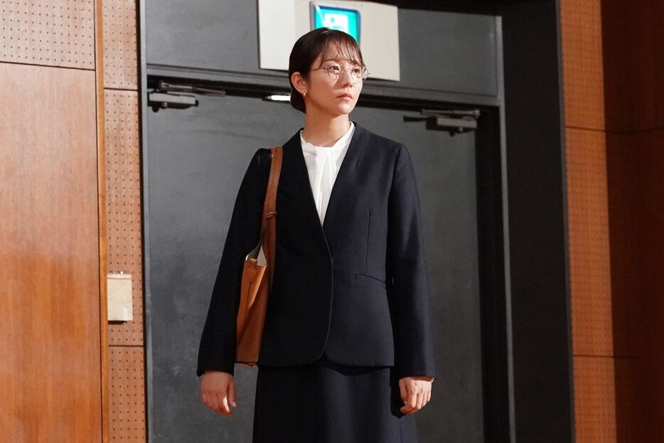 教師とホストの純愛『愛の、がっこう。』最終話あらすじ。専門学校入学を目指すカヲル。愛実が退職したことを知った生徒たちは動揺し…＜ネタばれあり＞ (婦人公論.jp) - Yahoo!ニュース