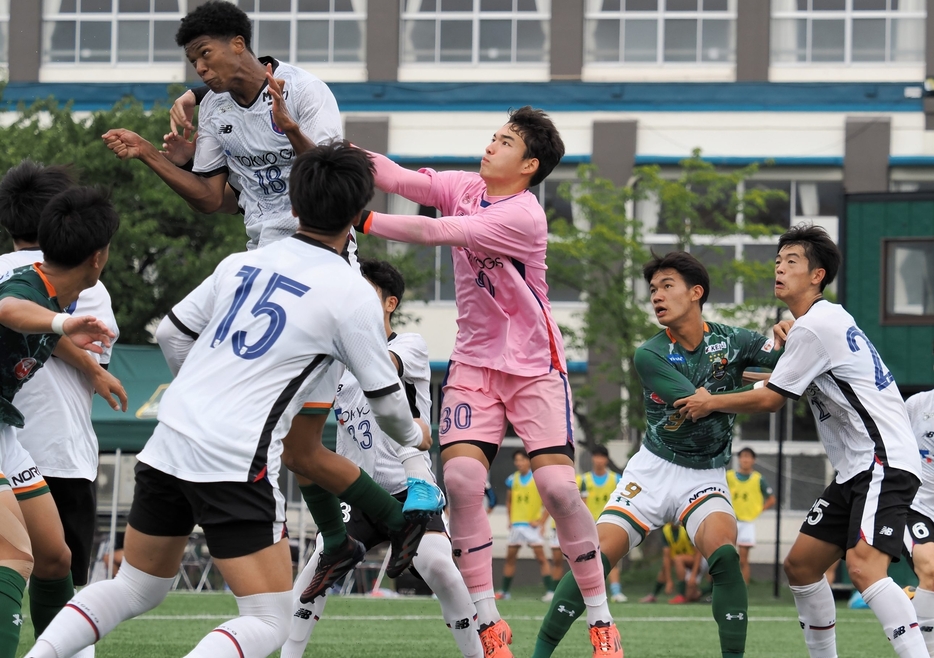 2位の流経大柏は浦和ユースとドロー 昌平は市立船橋に逆転勝ち (高校サッカードットコム) - Yahoo!ニュース