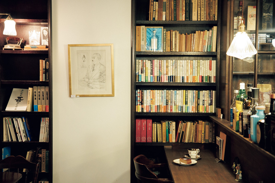 京都中心部で22時閉店の喫茶店は貴重。古書店が生まれ変わった〈アスタルテ書茶房〉 (Hanako Web) - Yahoo!ニュース