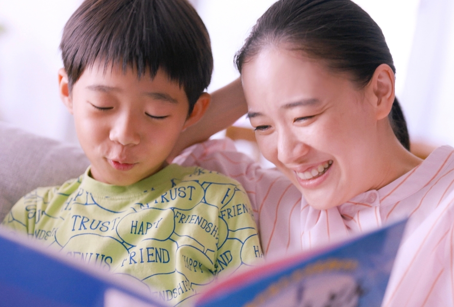 蒼井優 インタビュー 駄目なお母さん役を演じて得た新鮮な発見『ふつうの子ども』 (otocoto) - Yahoo!ニュース