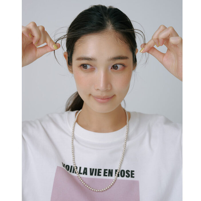 【30代ヘアアレンジ】ドライな質感がポイント！『ハンサムポニテ』の作り方｜CLASSY. (magacol) - Yahoo!ニュース