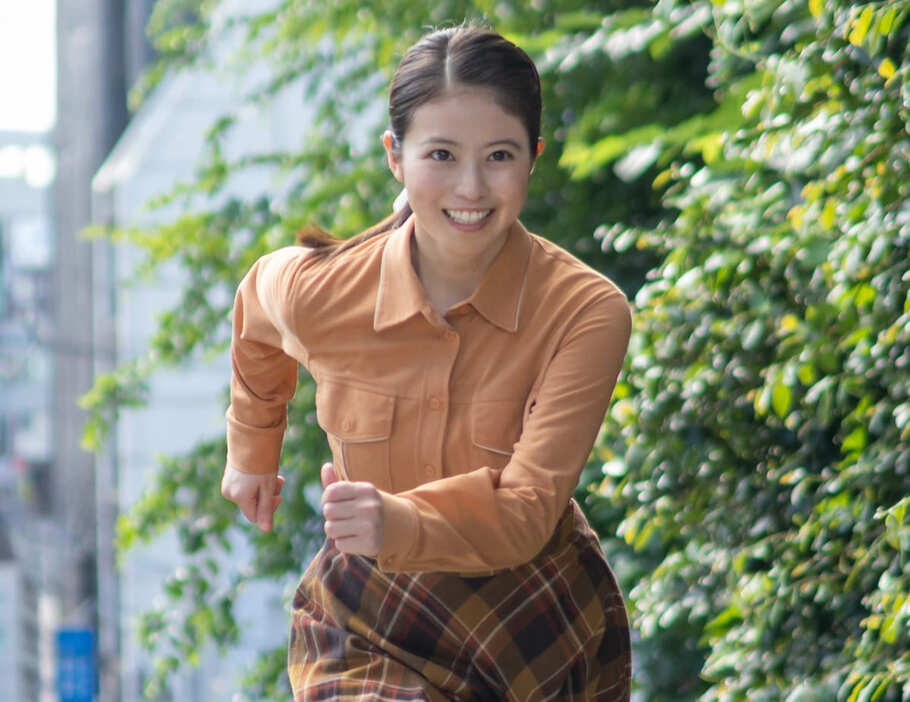 最後の傘はキス！？ 河合優実“蘭子”に夢中…NHK朝ドラ『あんぱん』今田美桜“はちきん・のぶ”との対比が胸熱なシーンとは (映画チャンネル) - Yahoo!ニュース