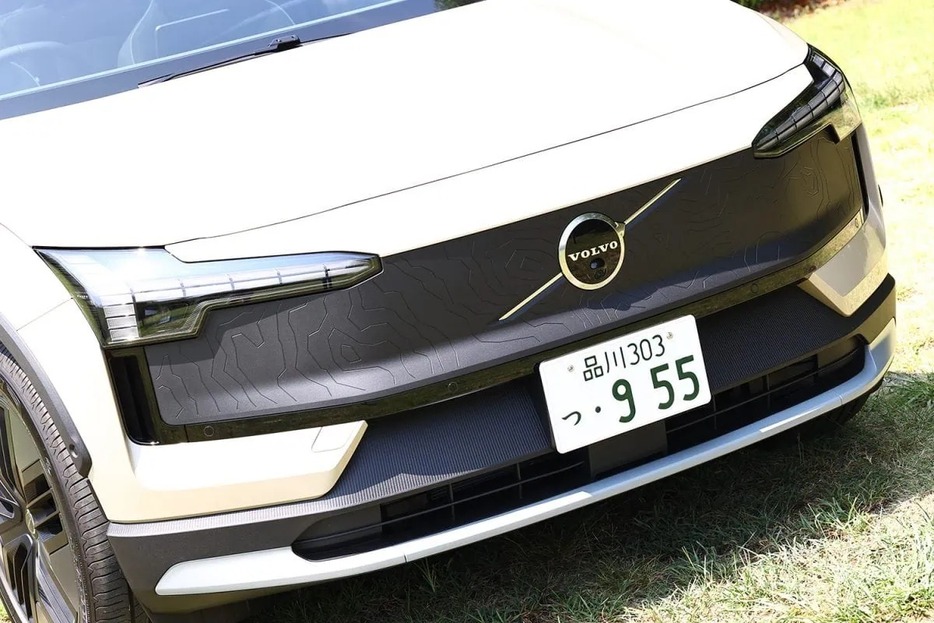 【試乗レポ】ボルボ「EX30 クロスカントリー」は洗練と無骨を高次元で融合！最小SUVでもワイルドな走りに驚き (MonoMax Web) - Yahoo!ニュース