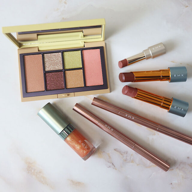 【RMKクリスマスコフレ】ヘルシーでいきいきとした彩りのコスメをスウォッチ！ (VOCE) - Yahoo!ニュース