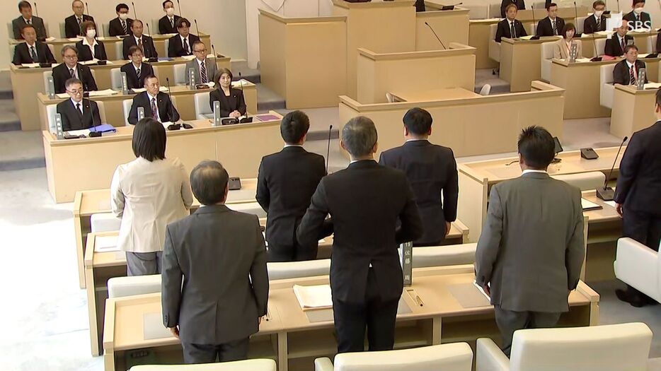 「暴君の所業」「責務を放棄した度を越した自己愛の暴走」市長に対する不信任決議（原文ママ）=静岡・伊東市 (静岡放送（SBS）) - Yahoo!ニュース