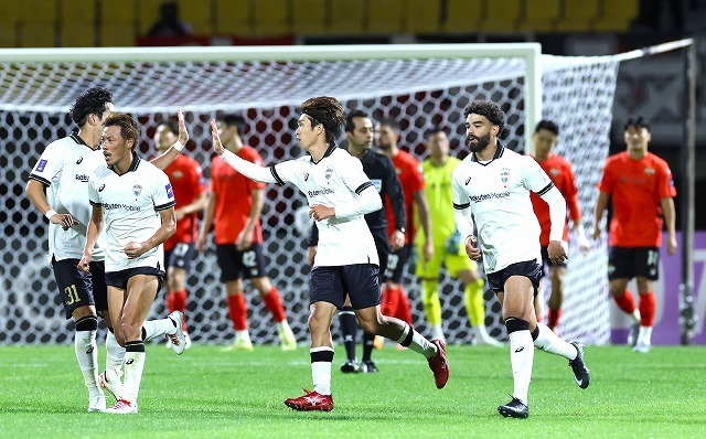 CK、CK、CK、CK…同様パターンで失点を重ね、ACLE初黒星。2Gの神戸9番に思うところあり。韓国まで駆け付けたサポに申し訳なさ「本当不甲斐ない」 (SOCCER DIGEST Web ...