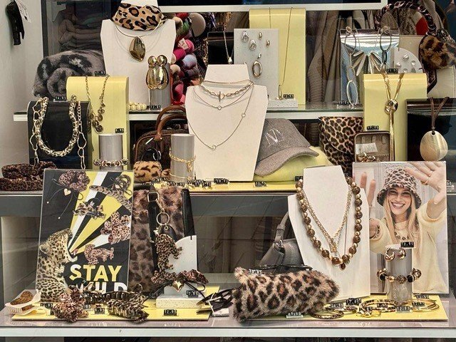 日本とフランスでこんなに違う「アクセサリー」事情。生まれて最初にもらうのは金のメダルネックレス (ESSE-online) - Yahoo!ニュース