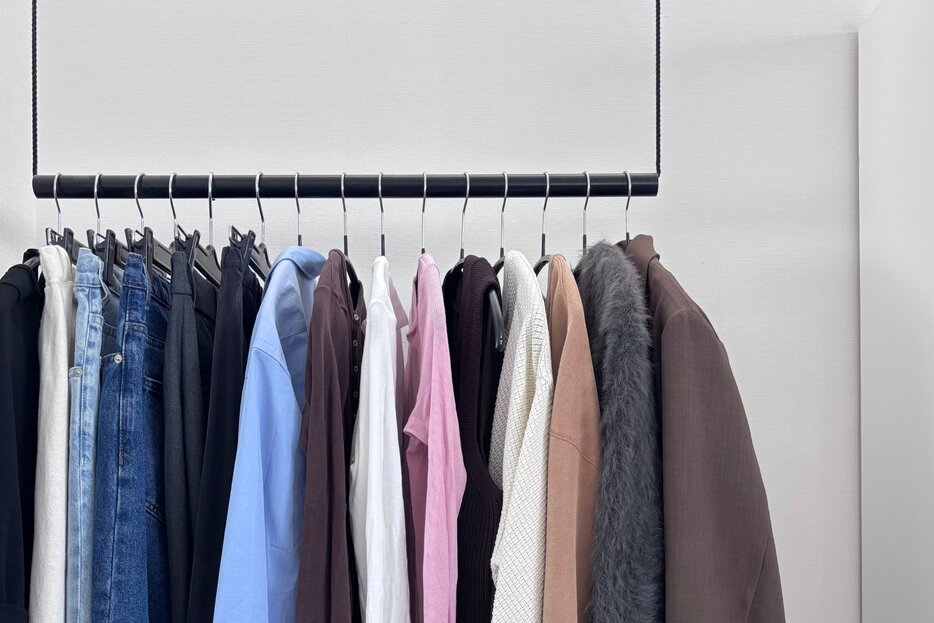 40代「一軍だけのクローゼット」をつくるアイデア。服選びのコツ、手放す服の見直し基準とは (ESSE-online) - Yahoo!ニュース