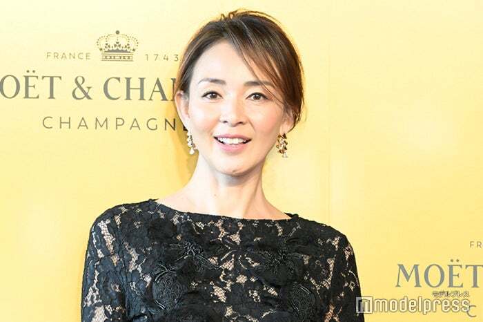 SHIHO、14歳長女＆格闘家夫との家族写真公開「3ショット貴重」「すっかりレディに」の声 (モデルプレス) - Yahoo!ニュース