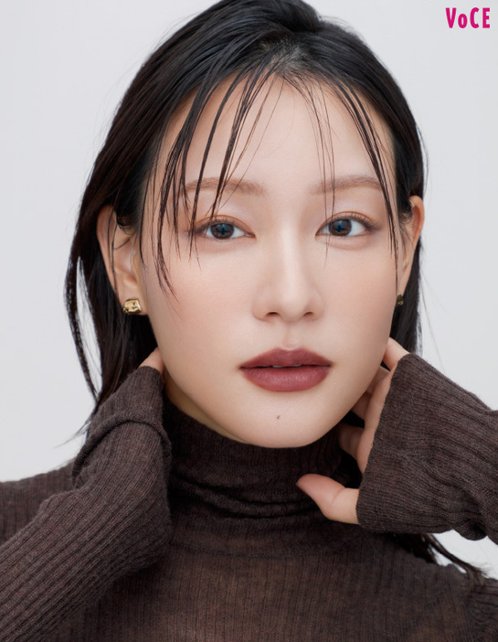 あなたの眉毛、古くない？今っぽいキリッと顔になれる「うすシャープ眉」のつくり方 (VOCE) - Yahoo!ニュース