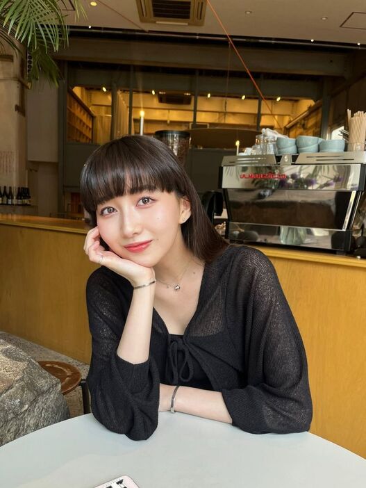 両親は元トップアイドル…Cocomiが匂わせ!?後ろに隠れる人物の〝写り込み〟にファン騒然「甘えん坊なのはどっち?」「良すぎる」「可愛い写真」 (西スポWEB OTTO！) - Yahoo!ニュース