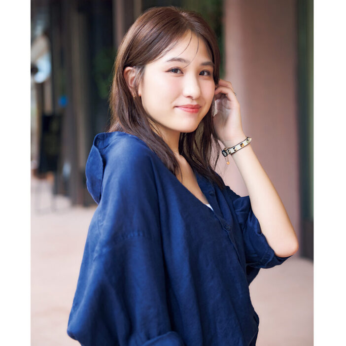 【30代の最旬ヘアスタイル】キレイめミディアム＆ロング派に『明るめブラウン』が流行中｜CLASSY. (magacol) - Yahoo!ニュース