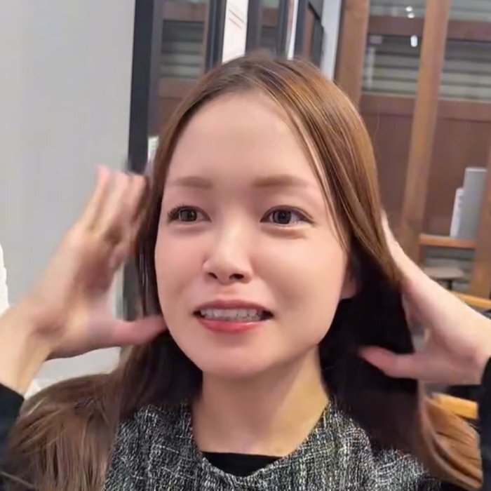 【大変身】「顔がばーんって出ちゃう」と面長に悩む女性「顔まわりカット」した結果…大人可愛い仕上がりに「めっちゃいい感じ」 (LIMO) - Yahoo!ニュース