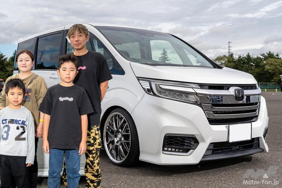 パワーアンプが80万円!? クリーンに仕立てた『ステップワゴン』、実はオーディオ特化型のカスタム好き！ (MotorFan) - Yahoo!ニュース