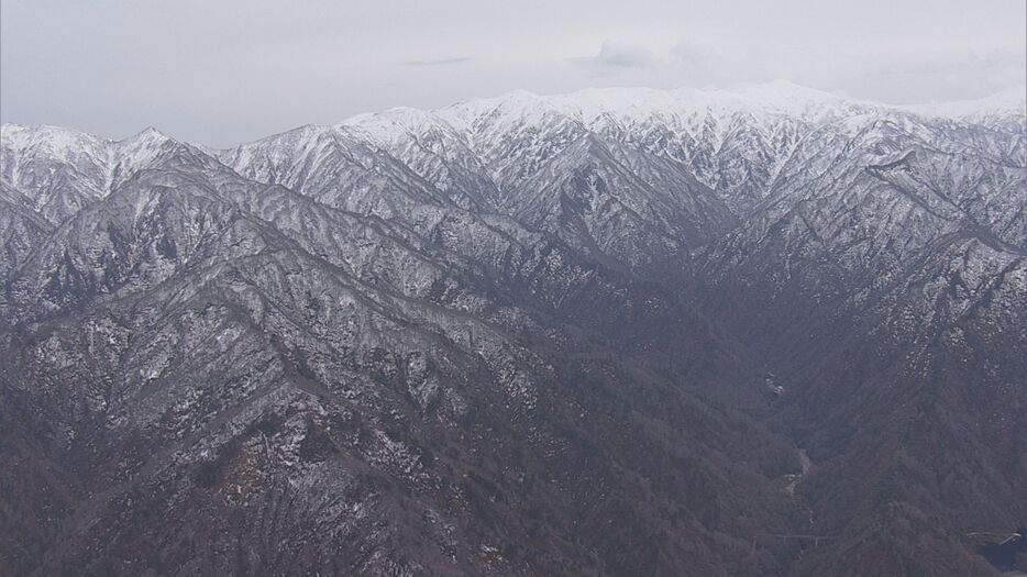 クマに襲われた可能性が高い…飯豊連峰で見つかった遺体は遭難した新潟市の55歳男性と判明 死因は多発性外傷 (新潟ニュースNST) - Yahoo!ニュース