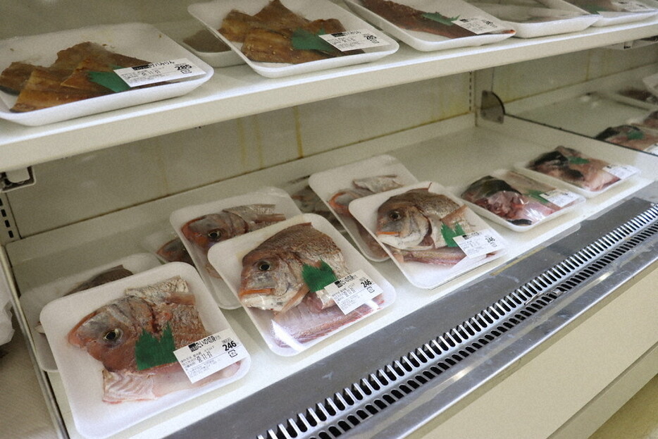 鮮魚や果物…まるでスーパー 山口県庁の名物売店、41年の歴史に幕 (毎日新聞) - Yahoo!ニュース