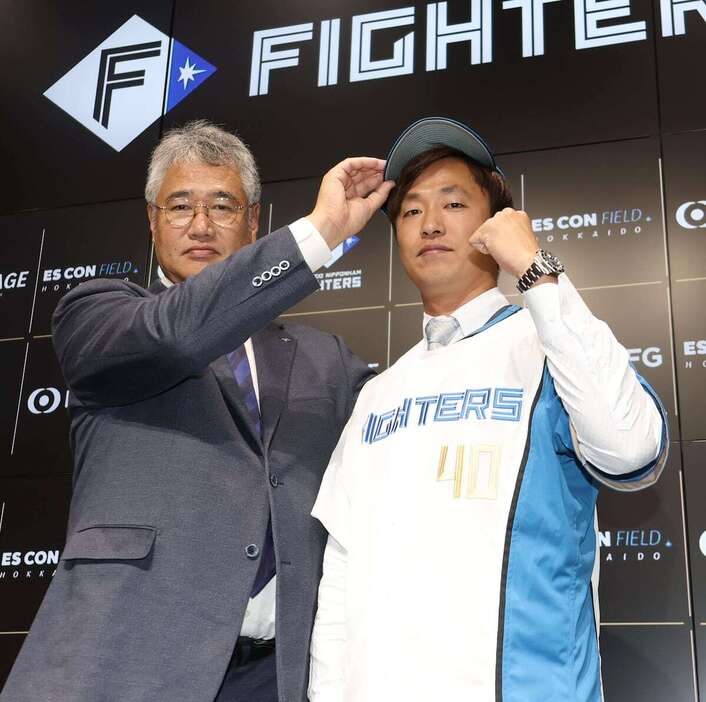 日本ハムへトレード移籍の島本浩也が決意新た「年間通して1軍で投げられれば50～60試合はいく」 (サンケイスポーツ) - Yahoo!ニュース