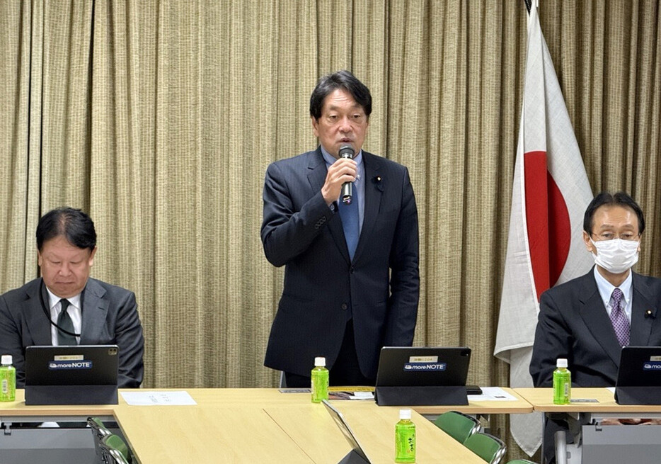 発言する小野寺会長 (時事通信) - Yahoo!ニュース